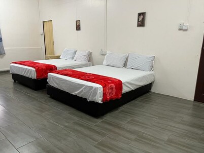 OYO 90786 Motel Merak