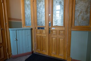 Entrada (vista interior)