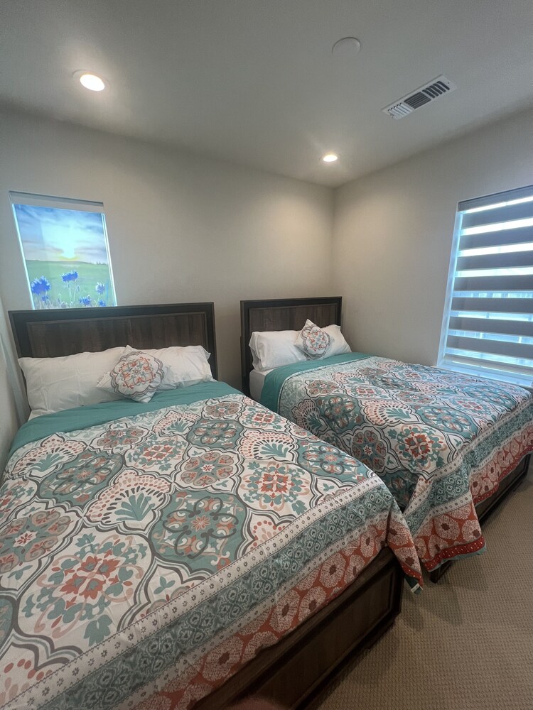 Spacious Lux Newly built Home nr Tracy Hills - Tracy | Vrbo