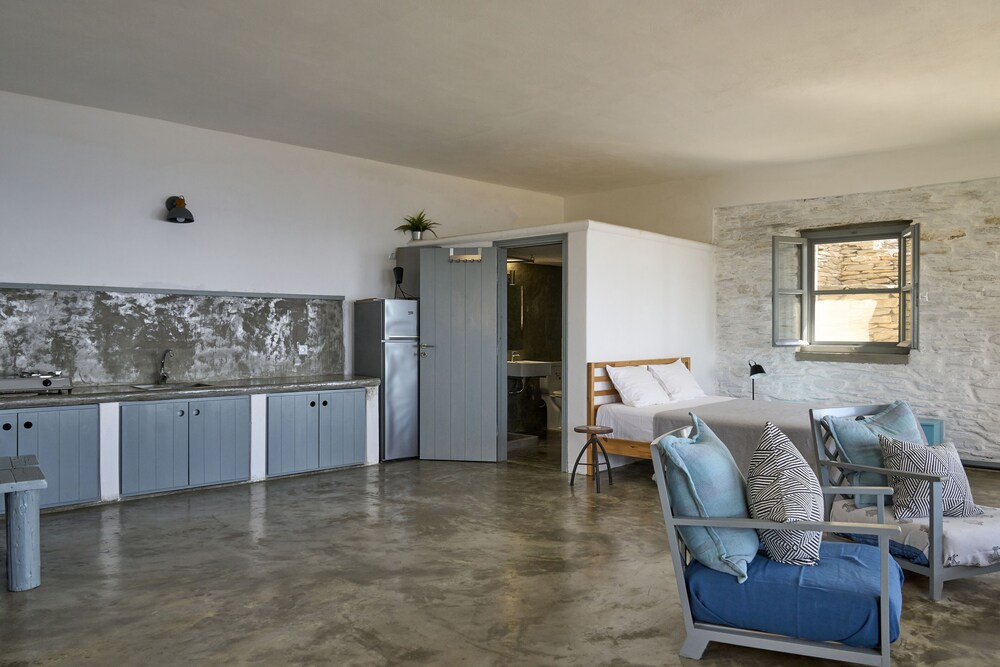 "Blue on Blue" view - Entire holiday house for rent - Zaganiaris | Vrbo