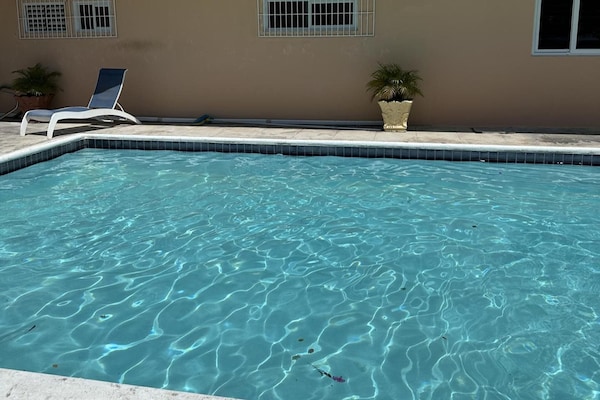 Remarkable 1-bed Apartment In Montego Bay - Montego Bay