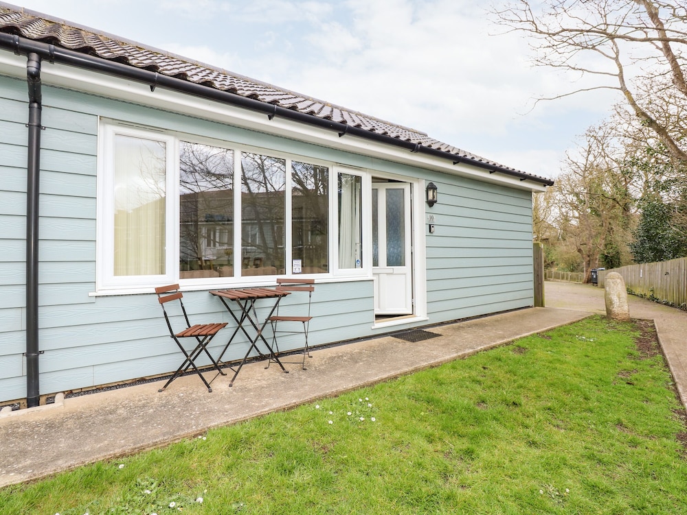 10 The Dell - Mundesley