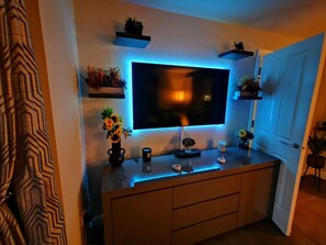 Apartamento, várias camas | Interior