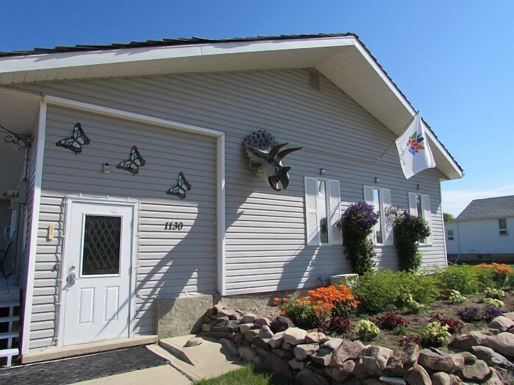 Newcastle Country Inn - Drumheller
