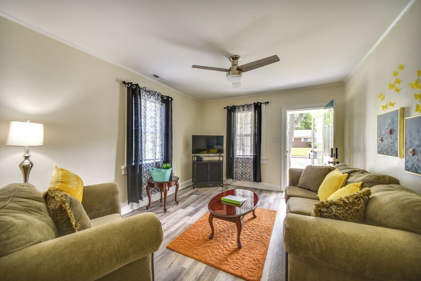 Charming Newport News Cottage < 1 Mi To Ocean! - Newport News, VA