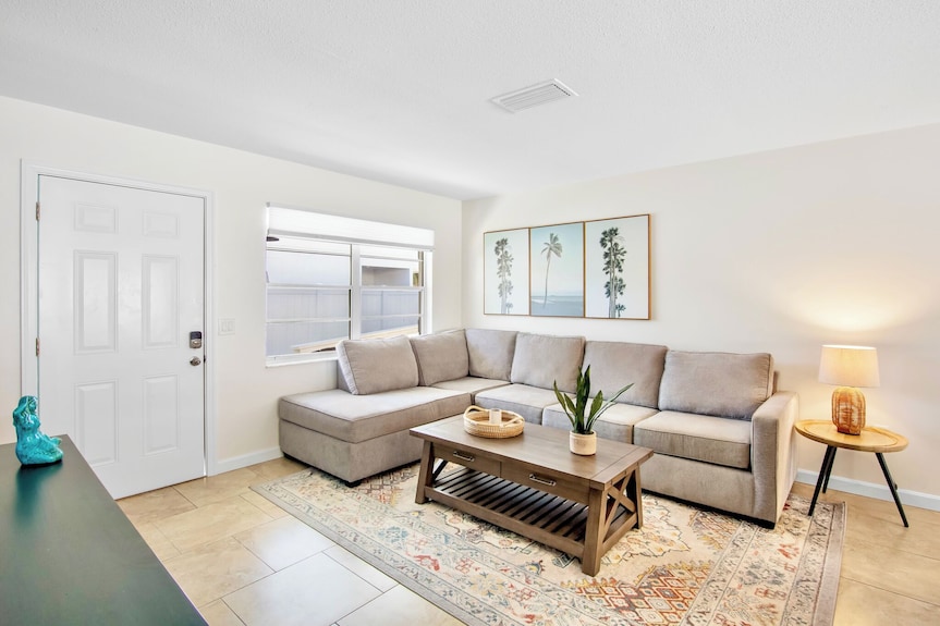 North End Duplex With Pool On Anna Maria Island! Near Bean Point - Anna Maria Island, FL