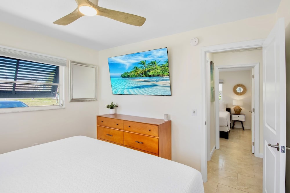 Short Stays Available! Located On North End Of Island. - Anna Maria, FL