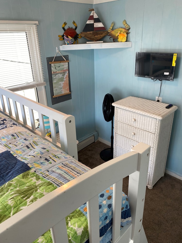 1 Block To Beach Boards Rides Amazing Location!! Spacious 2bed/1bath!! - Avalon, NJ