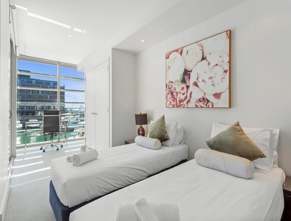 Gorgeous 2 Bedroom - Wynyard Quarter! Free Parking - Auckland
