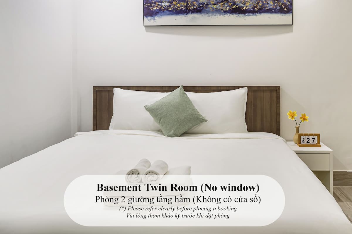 Quarto duplo econômico | 1 quarto, quartos à prova de som, Wi-Fi de cortesia, roupa de cama