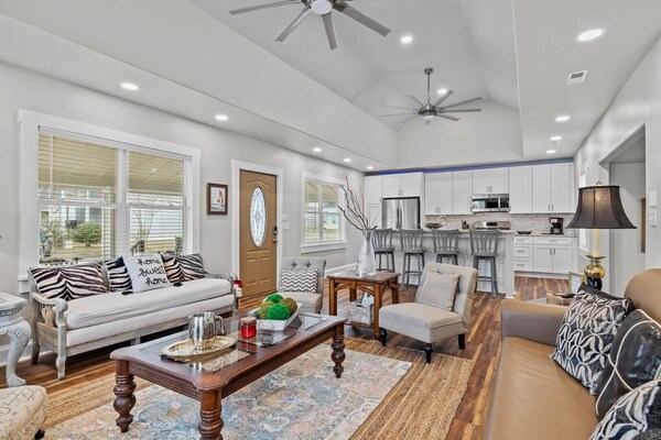 Conch's Point Cottage 2 Bedroom Home By Redawning - Beaufort, NC