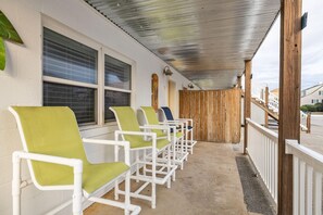 Apartamento em Condomínio Fechado, 2 quartos | Terraço/pátio interior