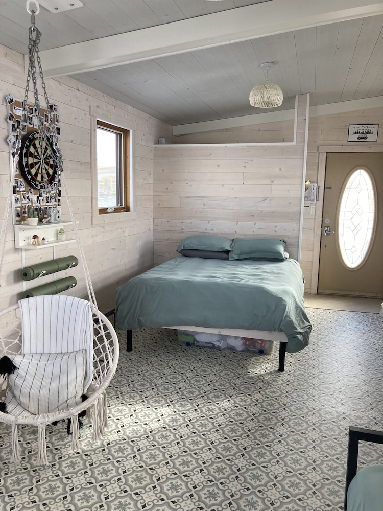 Hidden Haven tiny house - Swift Current | Vrbo