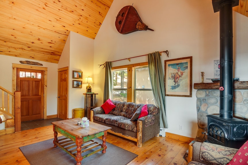 Rustic Pagosa Springs Cabin W/ Hot Tub + Game Room - Pagosa Springs, CO