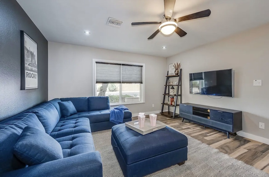 Snowbird, Asu, Fall Special @ Lakeview Home With Movie Theater, Pool, Firepit - Mesa, AZ