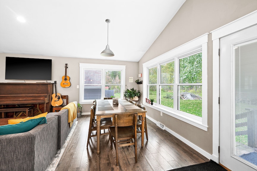 6bd 3ba Large Gathering Home, Close To Ymca And 5 Miles To Downtown Duluth - 杜魯斯