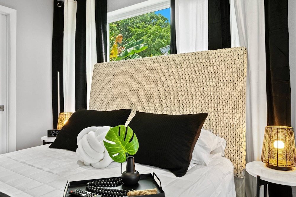 Summer Night Deals - Fort Lauderdale