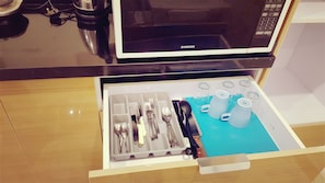 Apartamento Familiar | Cozinha privada | Um frigorífico/congelador grande, um micro-ondas, um forno