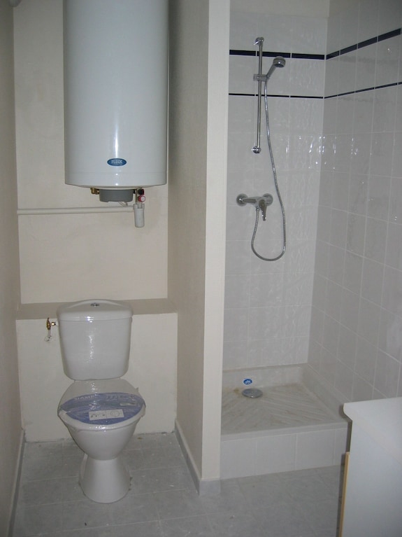 Village House With Swimming Pool In The Centre Of Ménerbes - Ménerbes