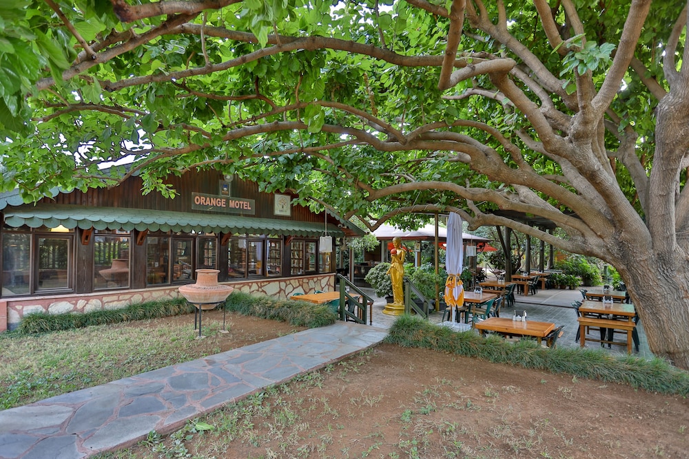 ÇıRalı Orange Motel - Çıralı
