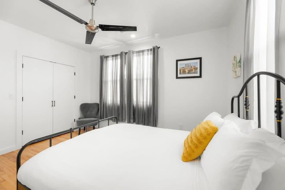 East Austin Condo - 2 Bedroom|free Parking - Austin, TX