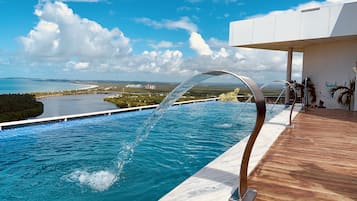Piscina exterior