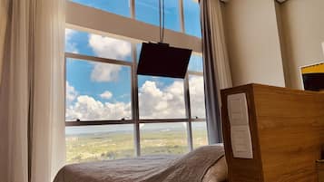 Suíte estúdio premier | 1 quarto, frigobar, espaço de trabalho para notebook