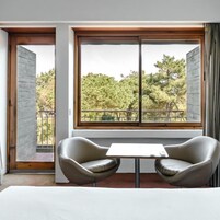 Secretária, Wi-fi grátis, roupa de cama fornecida 