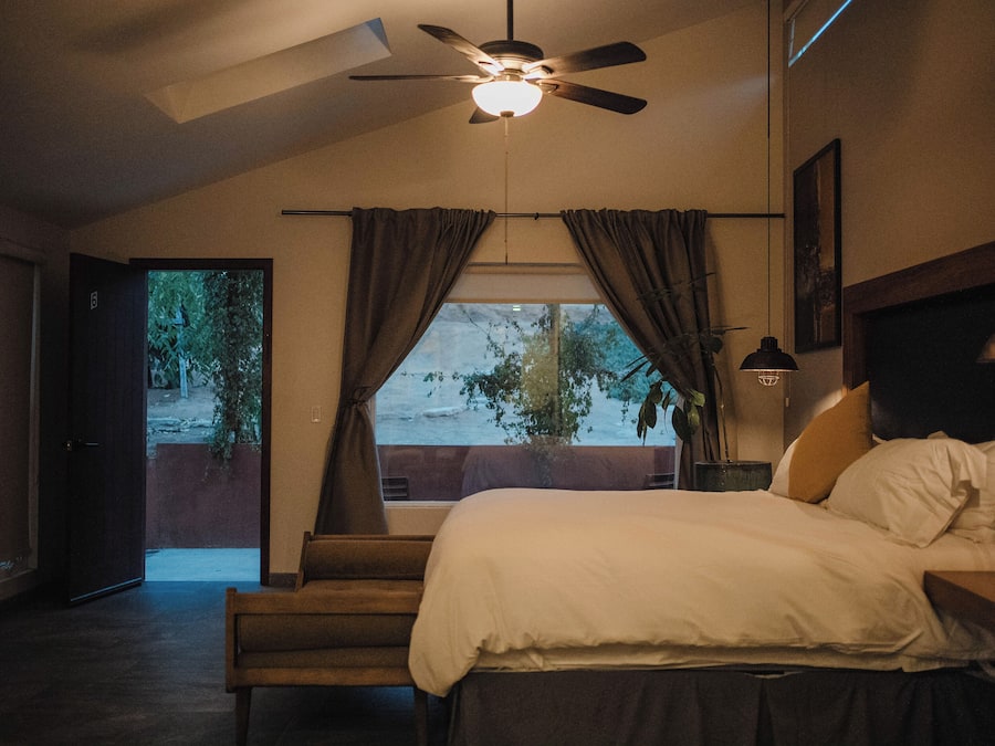 Suite Superior King | Ferro/tábua de engomar, Wi-fi grátis, roupa de cama fornecida