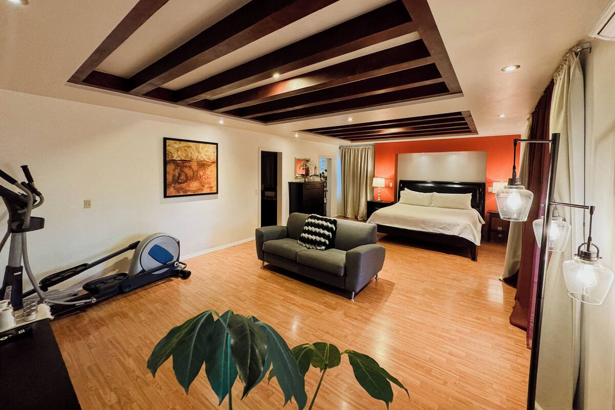 Suite con terraza | Ferro/tábua de engomar, Wi-fi grátis, roupa de cama fornecida