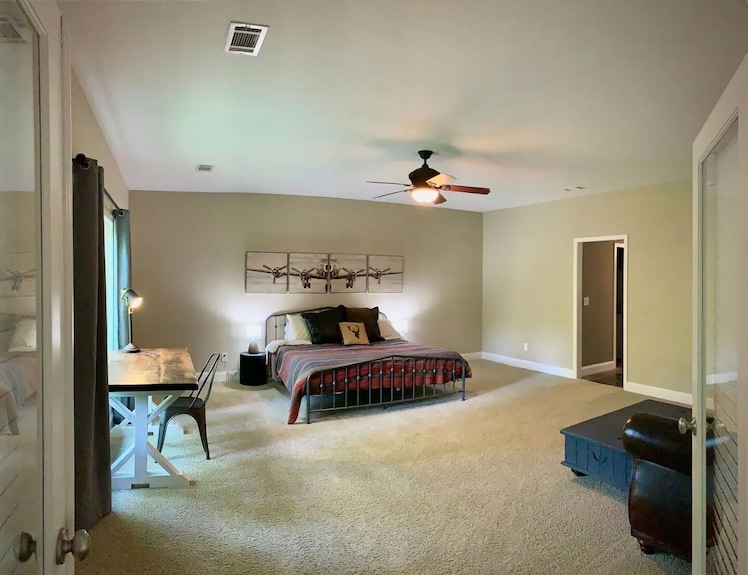 Horse Farm On Private 22 Acres + Trout Pond - カントン, GA