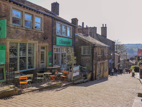 Piccadilly View - Haworth
