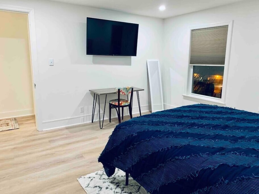 Lovely 2 Bedroom Apartment In The Heart Of Augusta - Gardiner, ME