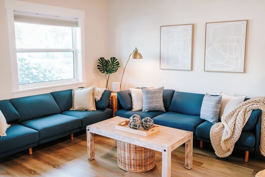 Private Yard Walk To Downtown Dunedin & Waterfront Pets Ok - Barefoot Parrot 2 - Clearwater Beach