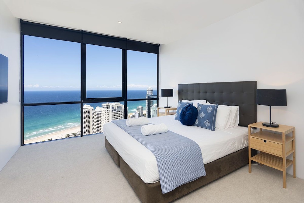 43rd Floor - Stunning Apartment At Circle On Cavill! - Surfers Paradise