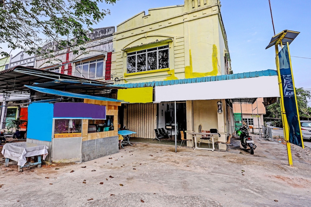 Oyo 92261 Aulia Homestay Syariah - Batam