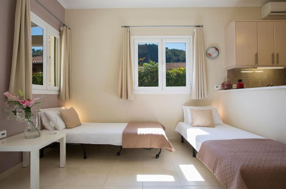 Holiday Home 'Aelia House - Helios' With Mountain View, Wi-fi And Air Conditioning - Lefkada