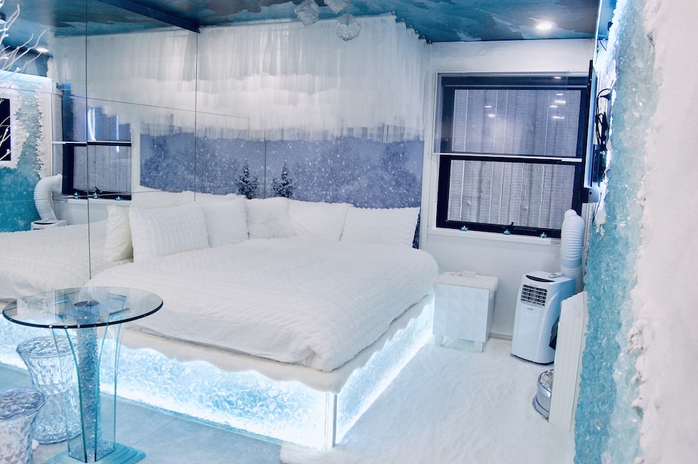 Little World Of Ice And Snow (Themed Studio) In The Heart Of Melbourne Cbd - Kensington