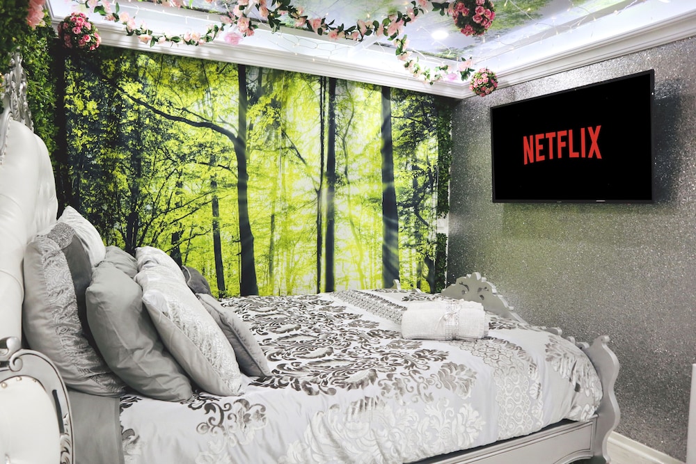 Secret Garden - A Magical Themed Studio In The Heart Of Melbourne Cbd - Kensington