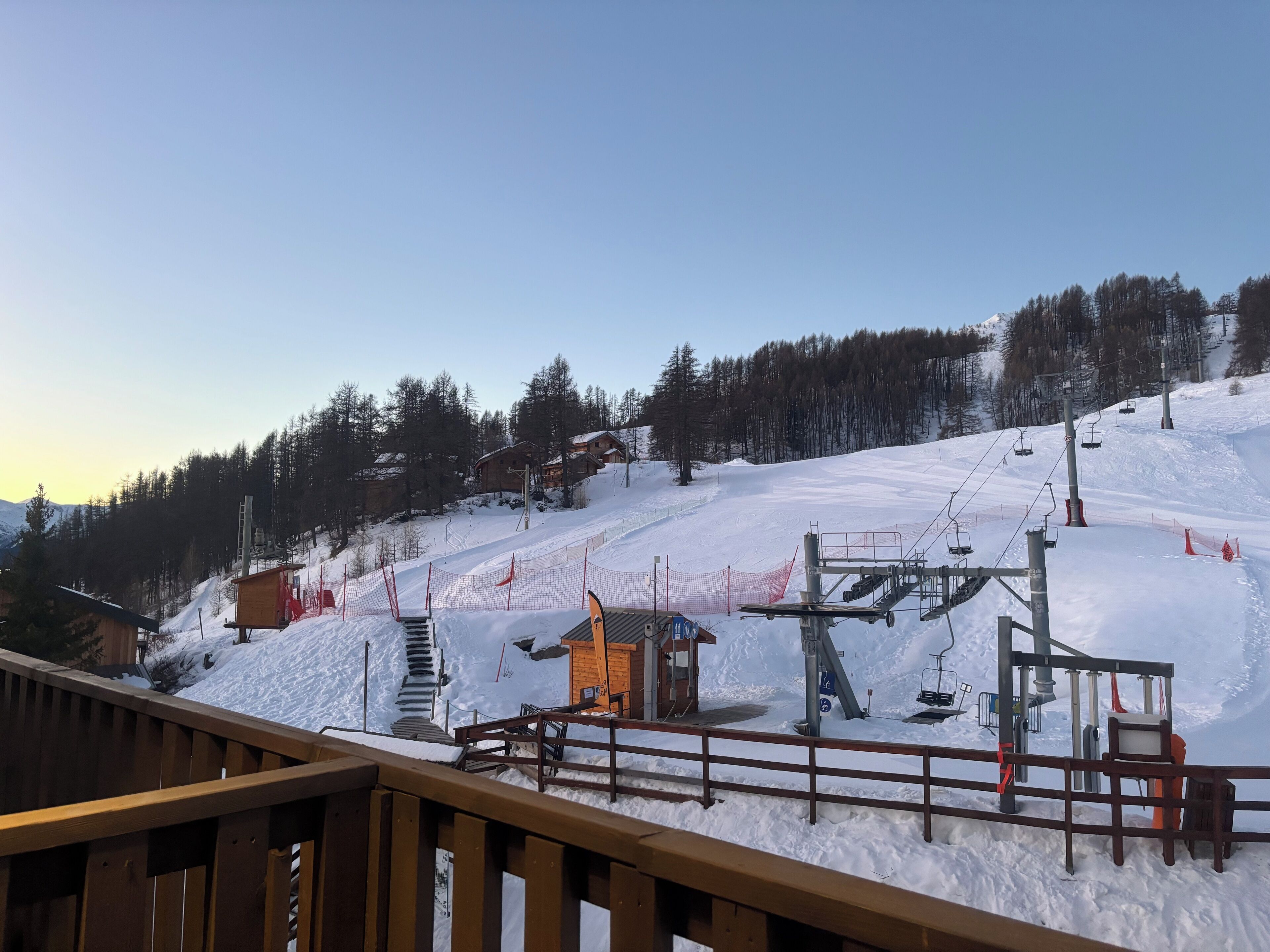 Quarto casal | Wi-Fi de cortesia, roupa de cama