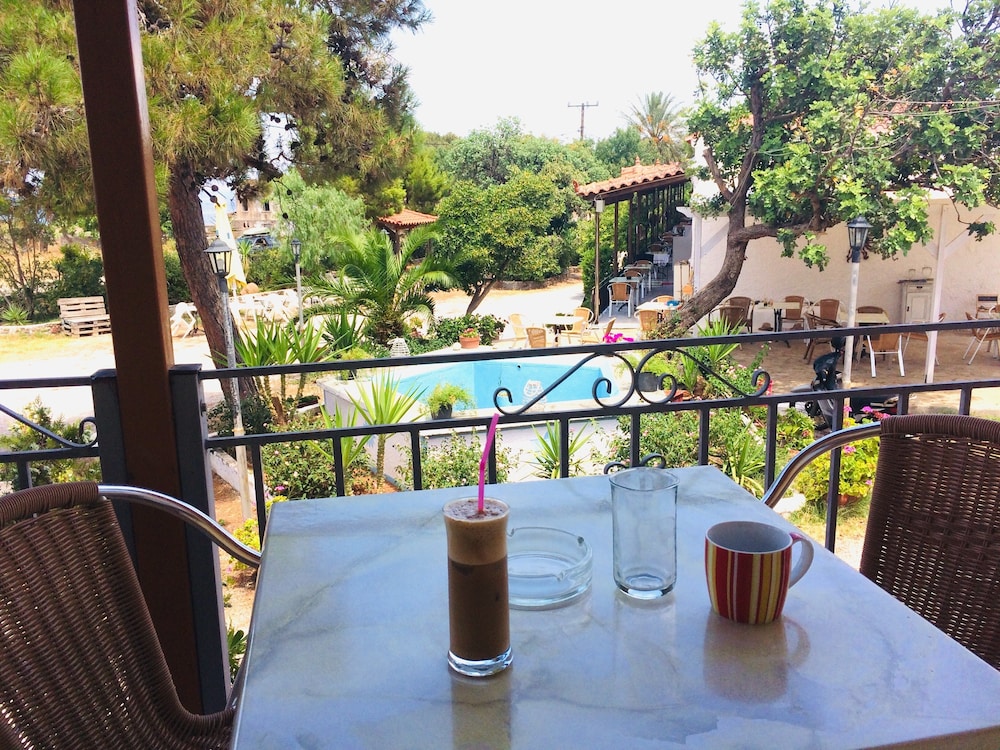 Paradisos Studios - Greece