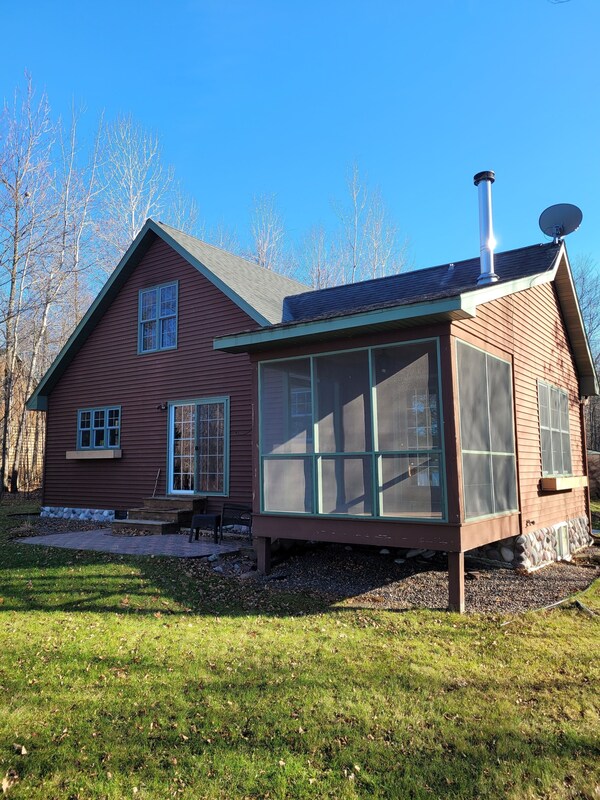 Lucky Charlie Lodge 3 Bedroom Home By Redawning - Winter, WI