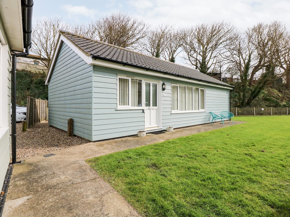 1 The Dell - Norfolk