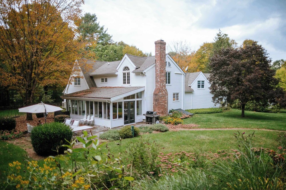 Mohawk Mountain Retreat: 5 Mins to Skiing - Cornwall | Vrbo
