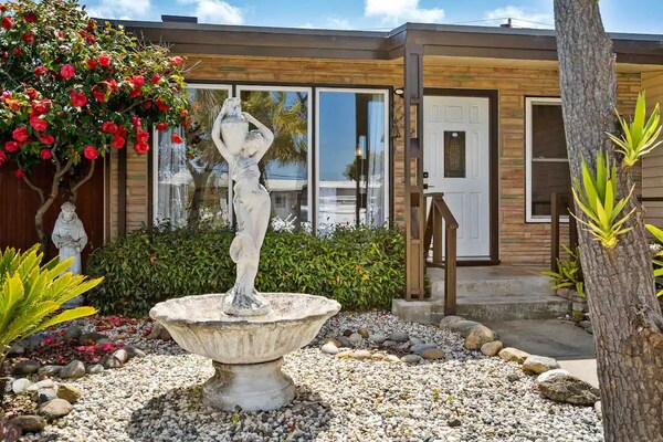 Mid Century Garden View Home Parking - San Mateo, CA