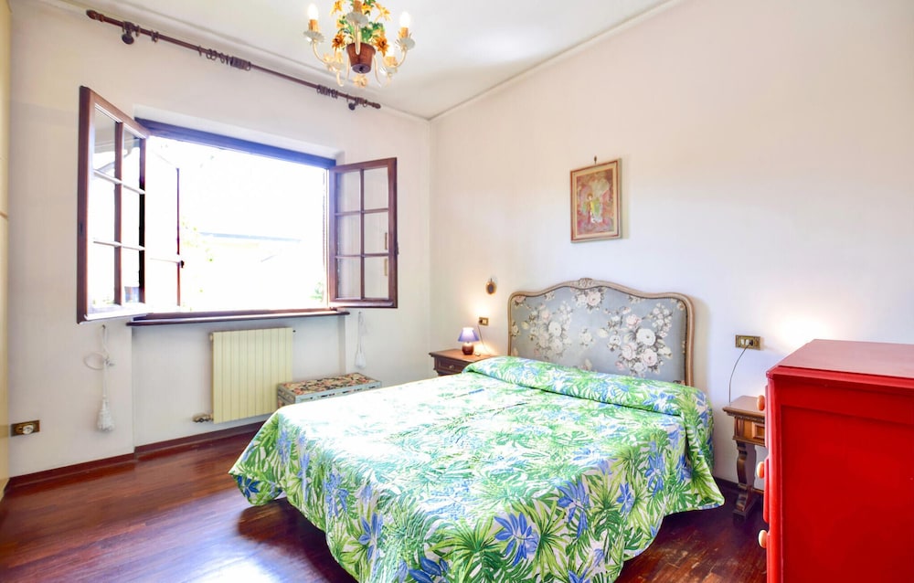 Gorgeous Home In Viareggio With Wifi - Viareggio