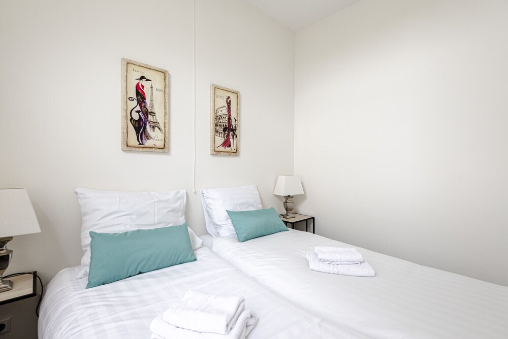 Sea Shell Apartment With Terrace And Parking. - Zandvoort