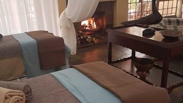 Massagens de pedras quentes, massagens