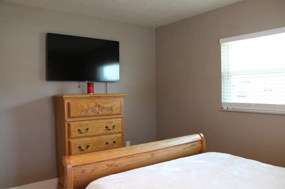 Pool House In Port Charlotte - Port Charlotte