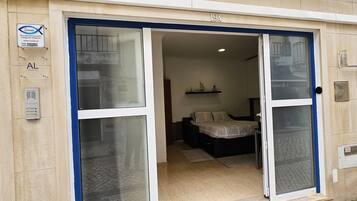 Estúdio conforto, para não fumantes | Wi-Fi de cortesia, roupa de cama